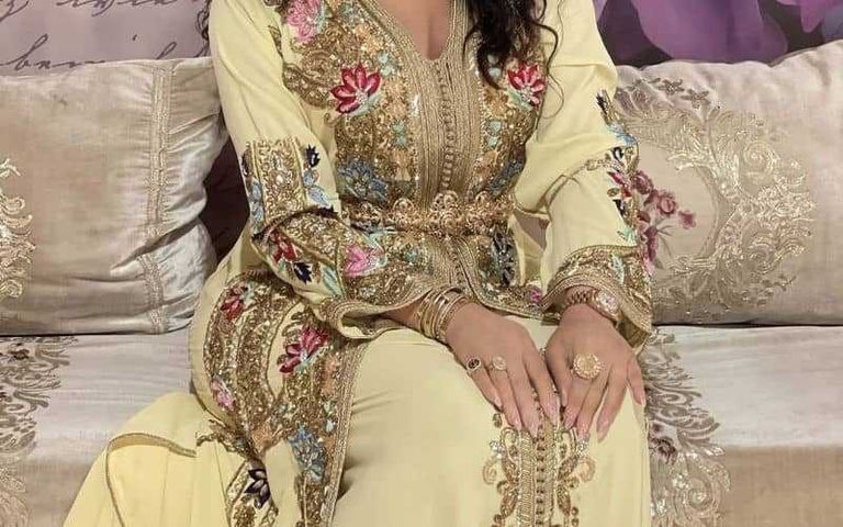 Comment porter le caftan maghrébin pour une occasion spéciale | Maghreb ...